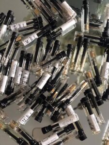 How To Test Perfume Samples - Affordable Fragrances
